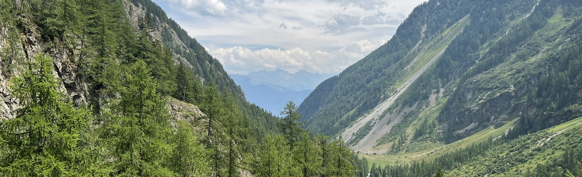 Via Alpina Red Trail, Segment 108: Vernayaz - Cabane de Susanfe: 1 ...