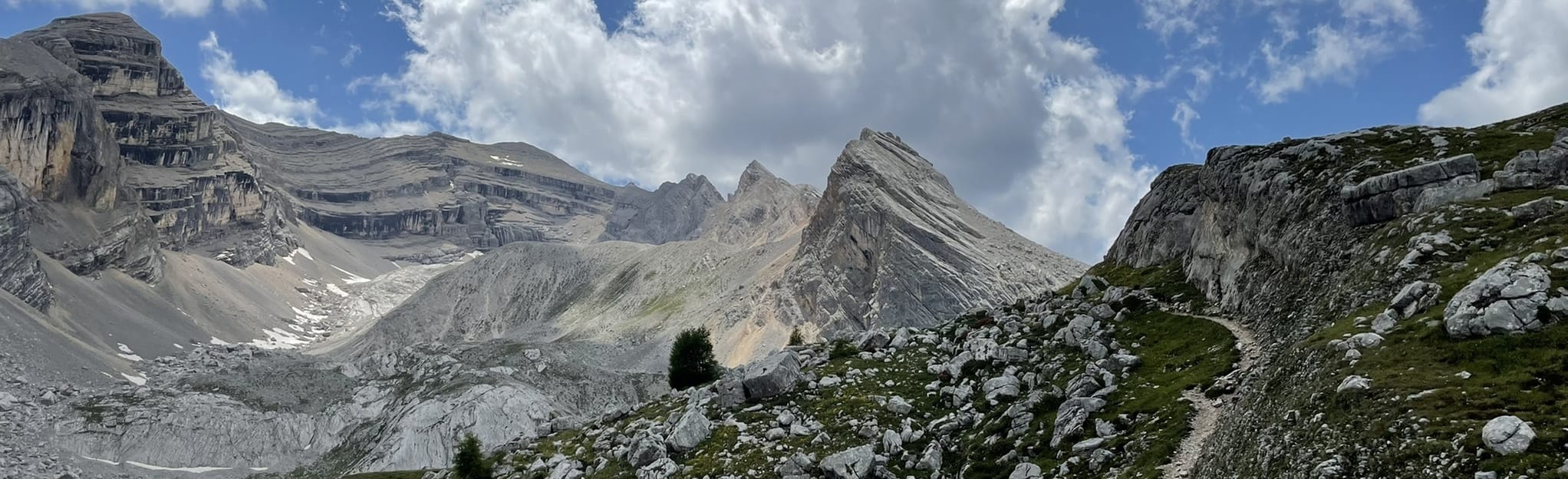 La Ila - Forcella de Medesc - Fanes Refuge, South Tyrol, Italy - 4 ...
