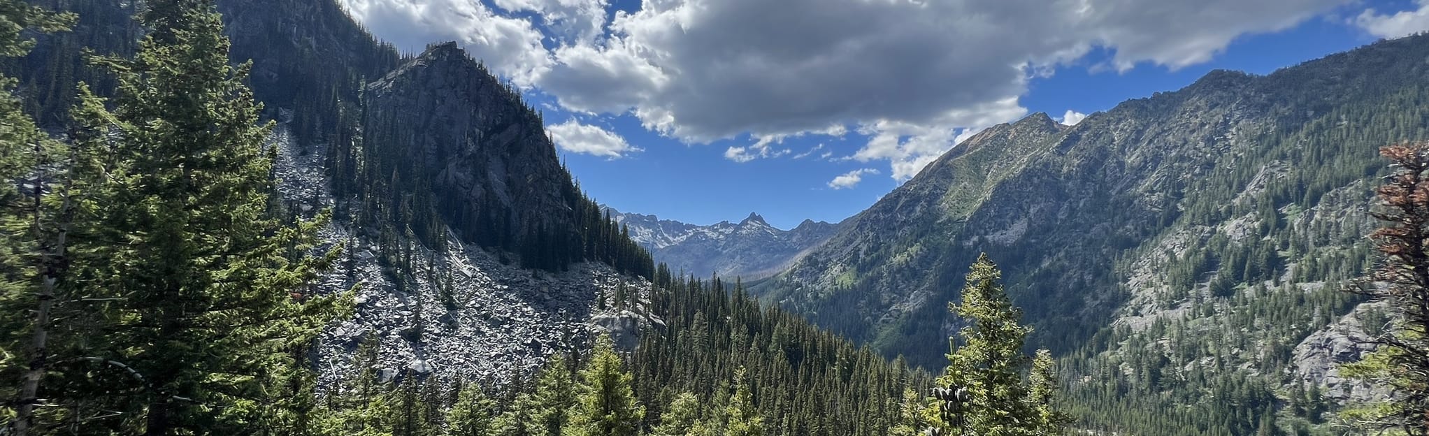 Colchuck Lake via Stuart Lake and Colchuck Lake Trail: 7659 Reviews ...