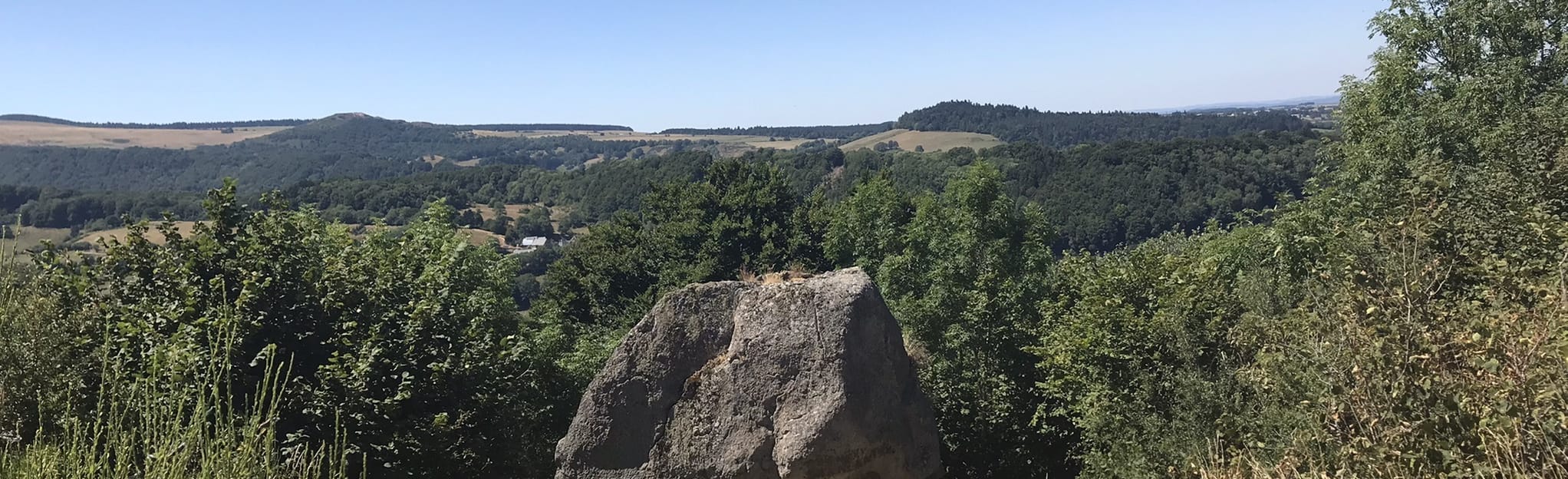 Roche Branlante d'Orcival: 10 Reviews, Map - Puy-de-Dôme, France ...