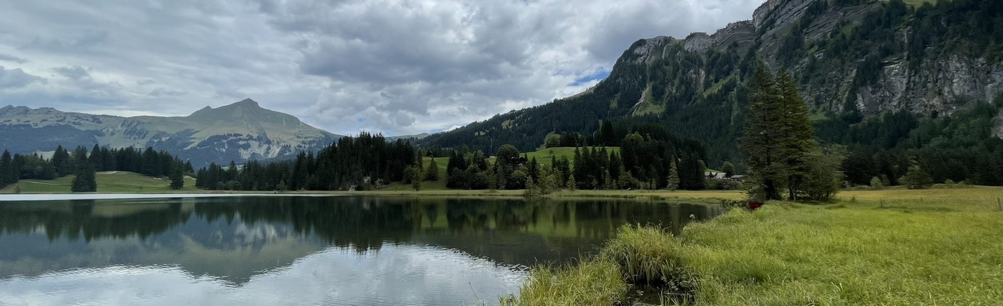 Lauenensee Circular: 70 foto's - Bern, Zwitserland | Wandelen - AllTrails