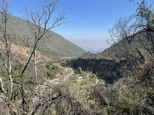 Los mejores senderos y rutas en Parque natural Quebrada de Macul ...