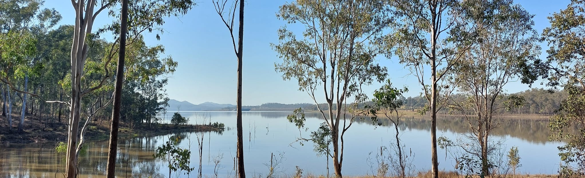 Wivenhoe Hill Red, White, and Blue Loop, Queensland, Australia - 57 ...