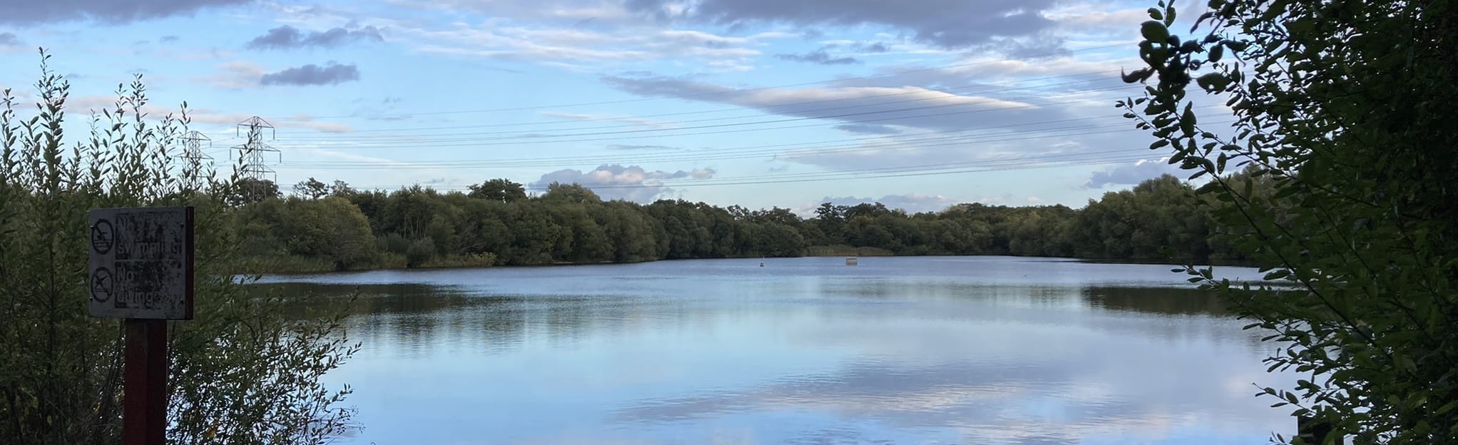 Little Test Wood Lake and Visitor Centre Circular, 48 Fotos - Hampshire ...