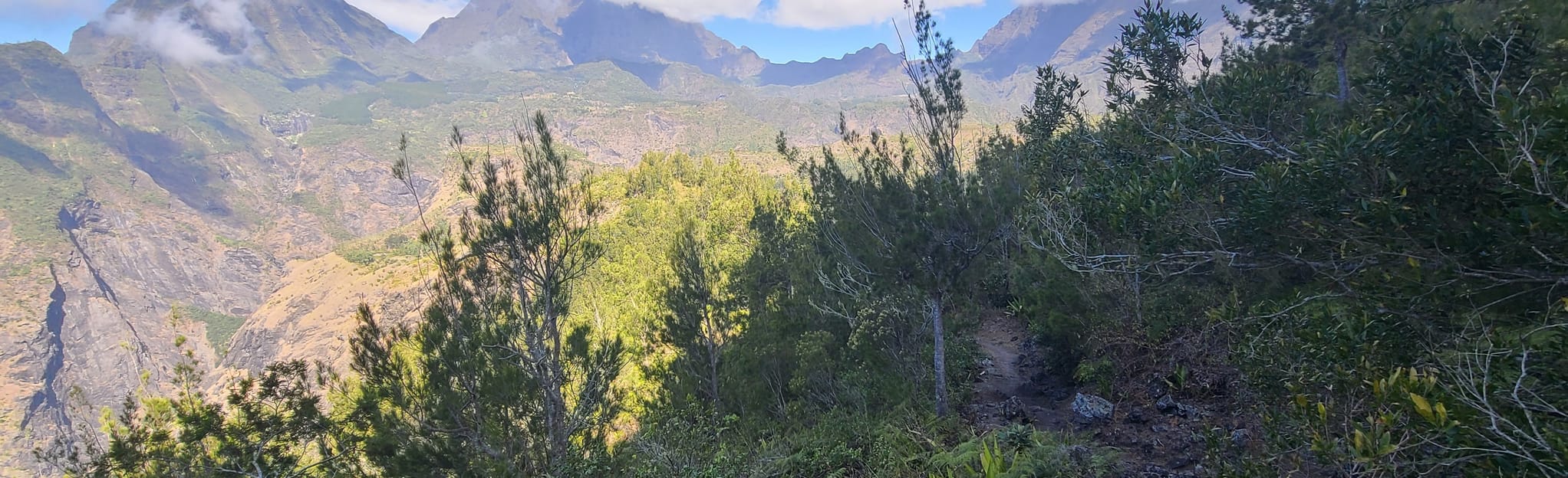 Caverne du Maïdo - Le Bronchard via Roche Plate, 86 Fotos - Réunion ...