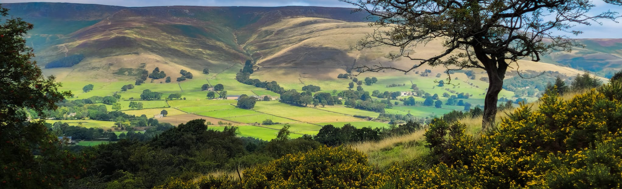 The Great Ridge and Nether Tor Circular, Derbyshire, England - 96 ...