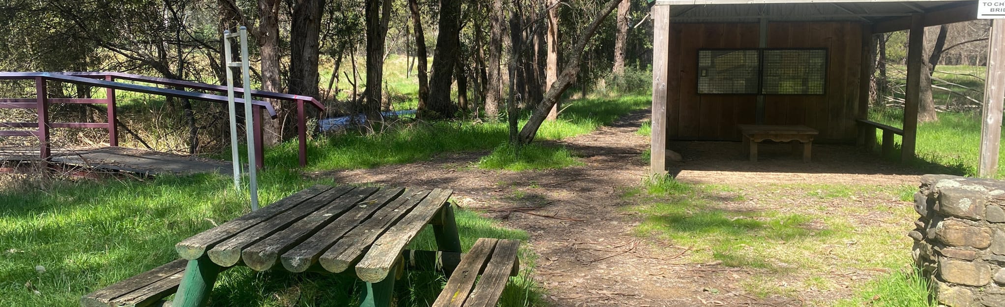 Picnic Hut via Chinese Bridge: 4 Reviews, Map - Victoria, Australia ...
