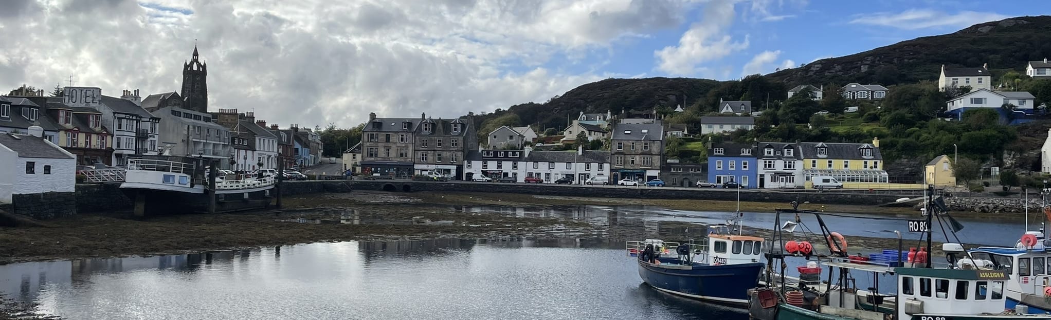 The West Island Trail: Claonaig Ferry to Kennacraig Ferry, Argyll and ...