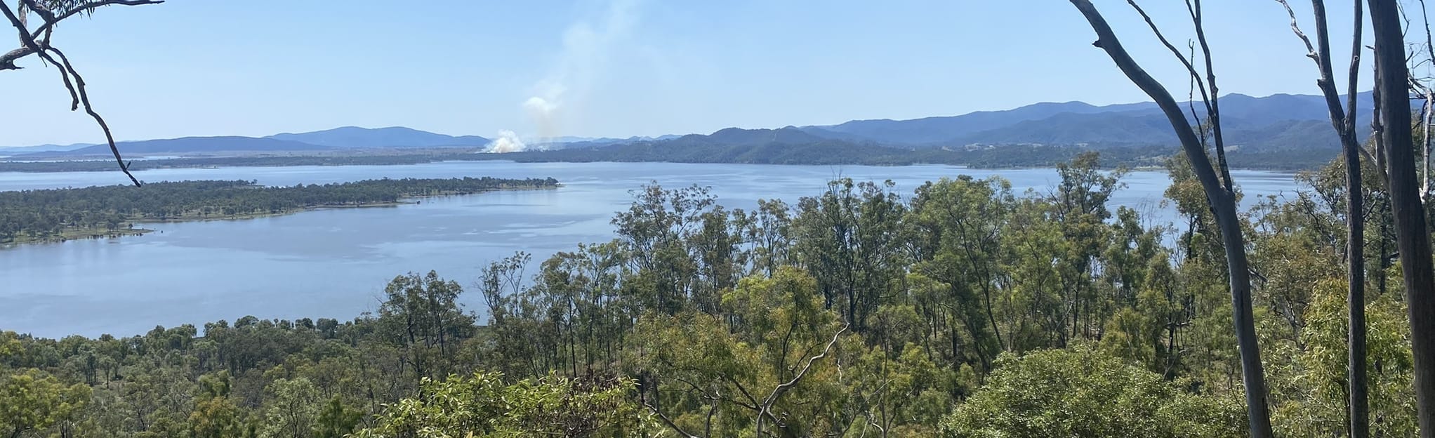 Wivenhoe Hill: Red and White Trails: 11 Reviews, Map - Queensland ...