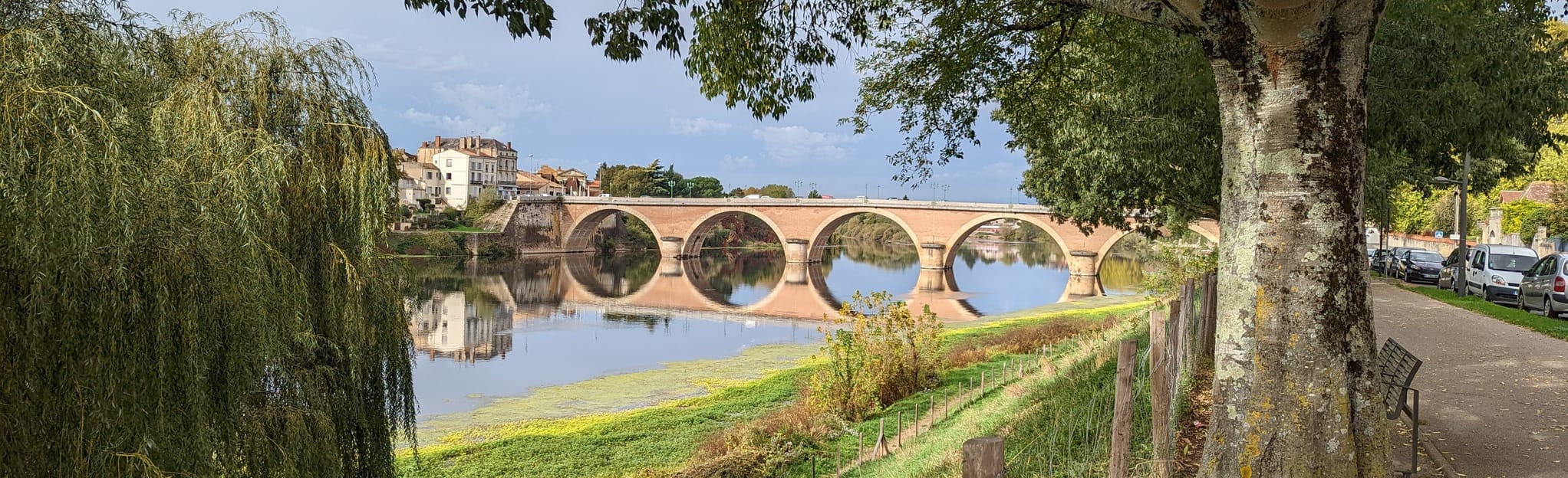 Bergerac Old Town, Dordogne, France - 4 Reviews, Map | AllTrails