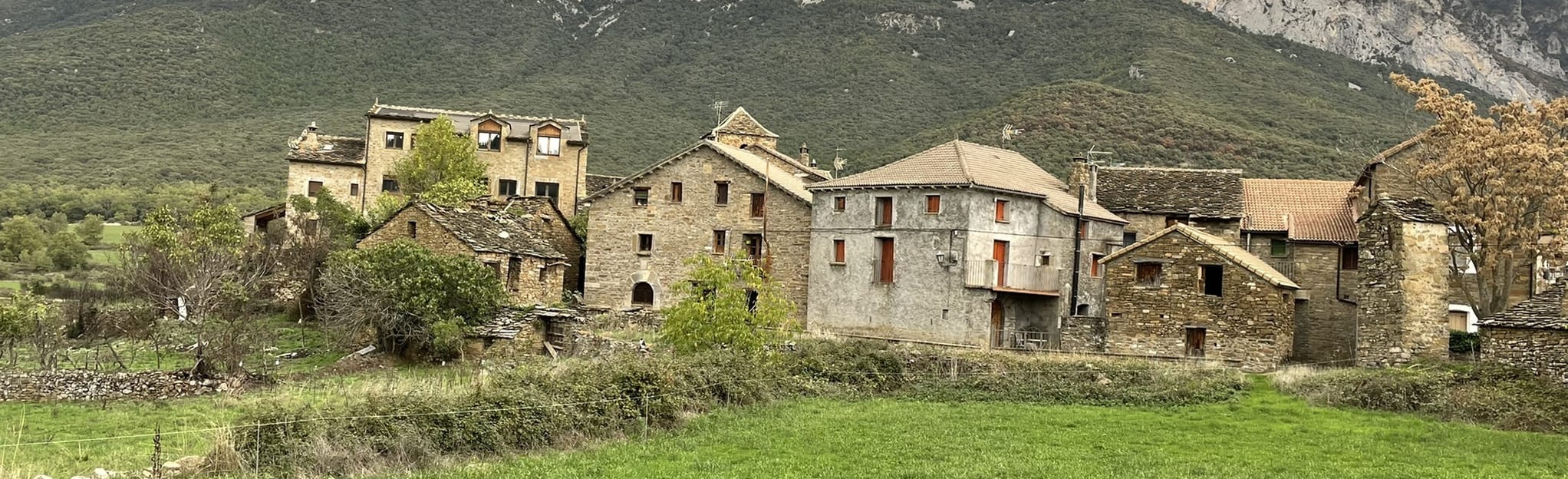 Banastón - El Pueyo de Araguás - Torrelisa - El Soto, Huesca, Spain - 2 ...