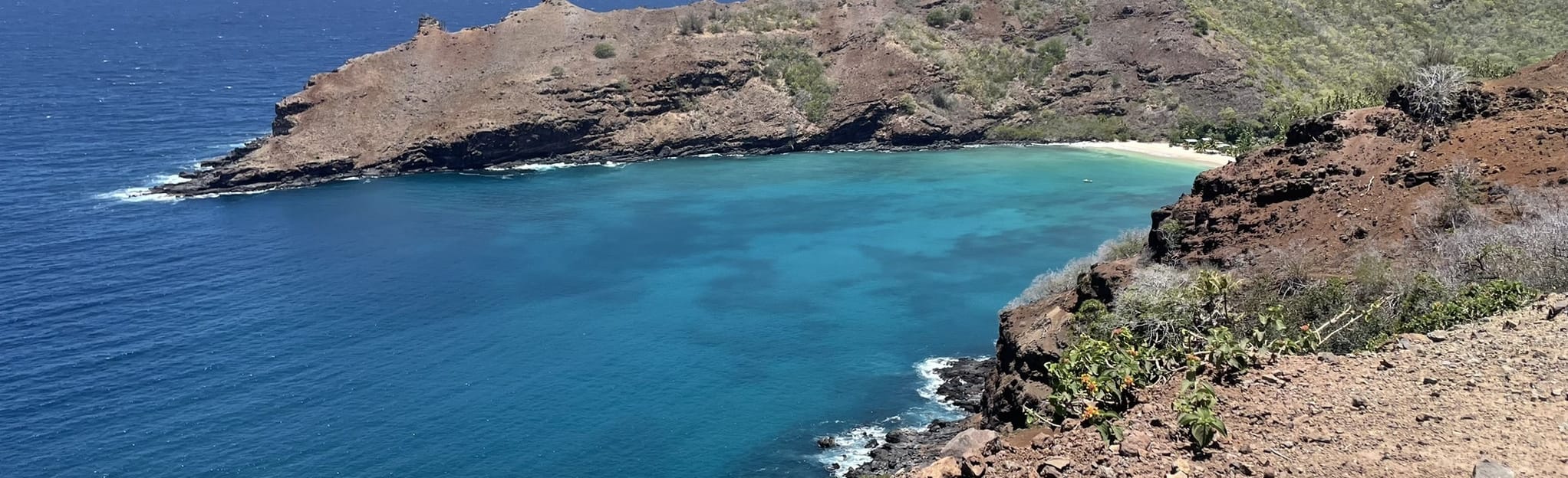 Plage de Hanatekuua : 17 Photos - Hiva Oa, Polynésie française ...