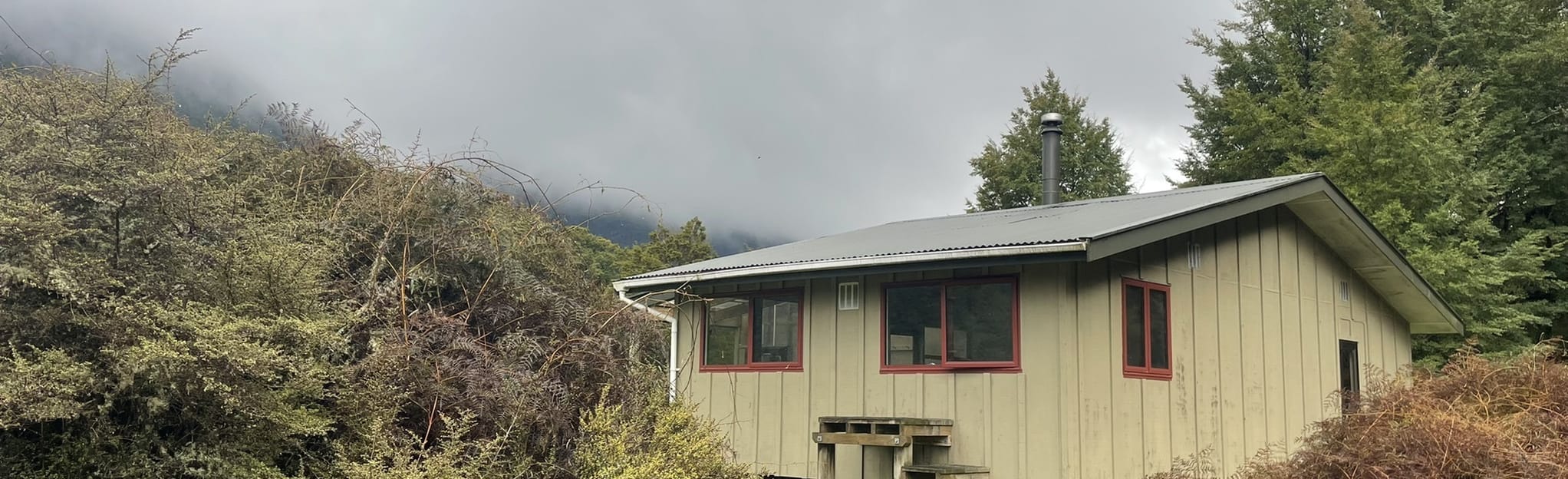 Travers-Sabine Circuit: Lakehead Hut to John Tait Hut, Nelson-Tasman ...