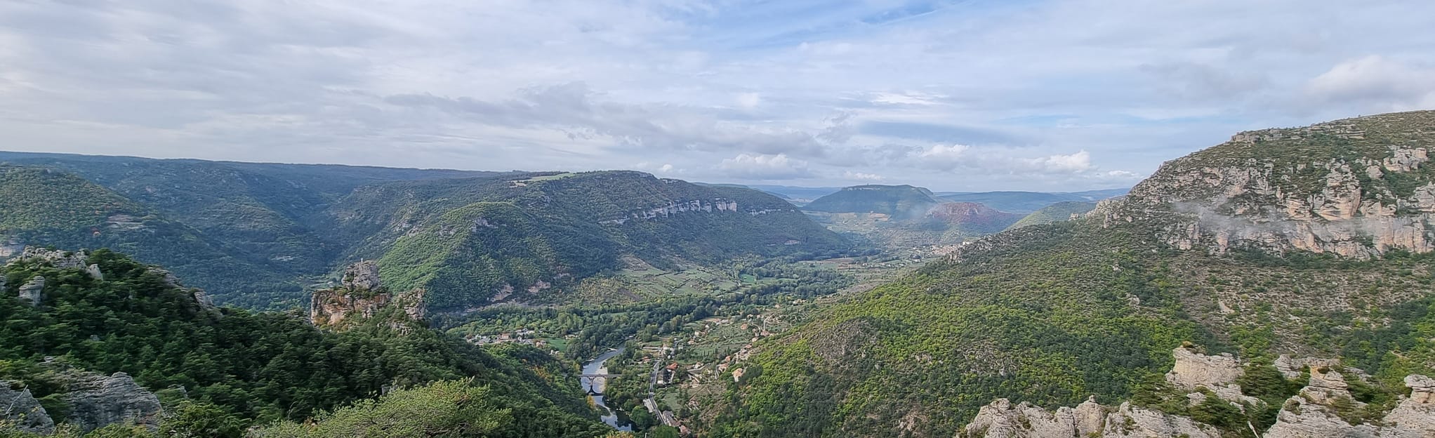 Le Rozier - Volcégur langs de Gorges du Tarn: 163 foto's - Lozère ...