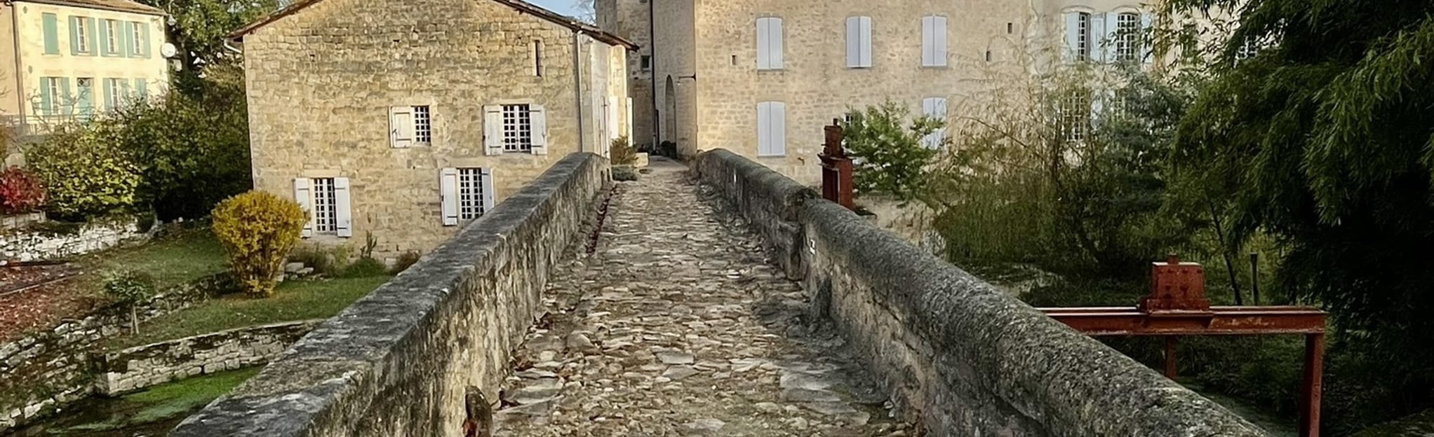 Château du Carpia Loop: 3 Reviews, Map - Gironde, France | AllTrails