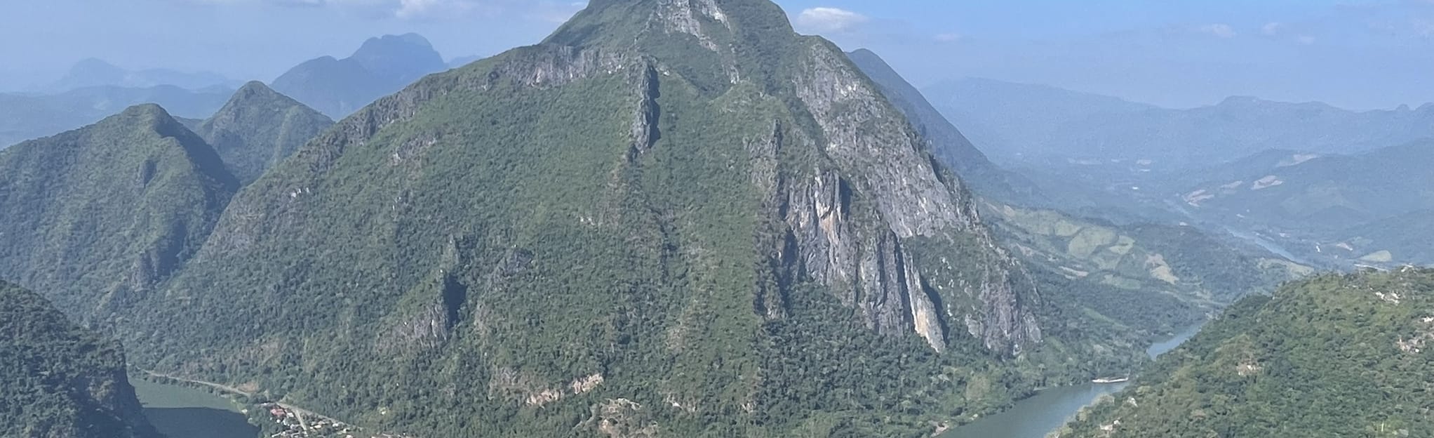 Phar Khew Viewpoint Trail: 63 foto's - Luang Prabang, Laos | Wandelen ...
