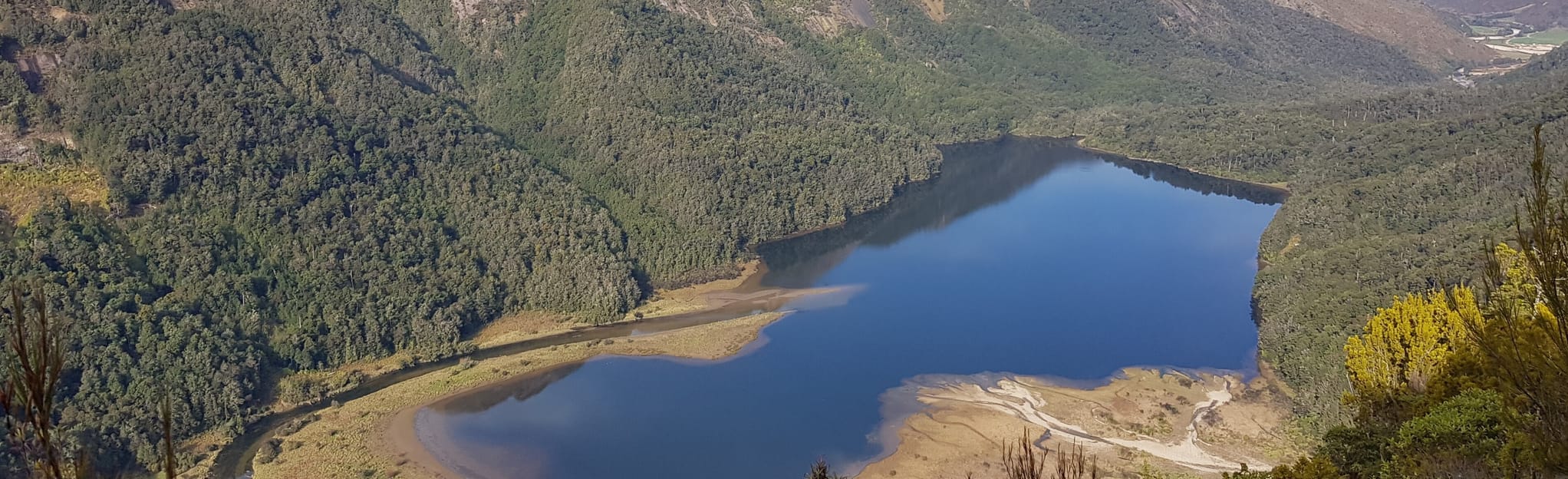 1000 Acre Plateau (Lake Matiri Hut to Poor Petes Hut), Nelson-Tasman ...