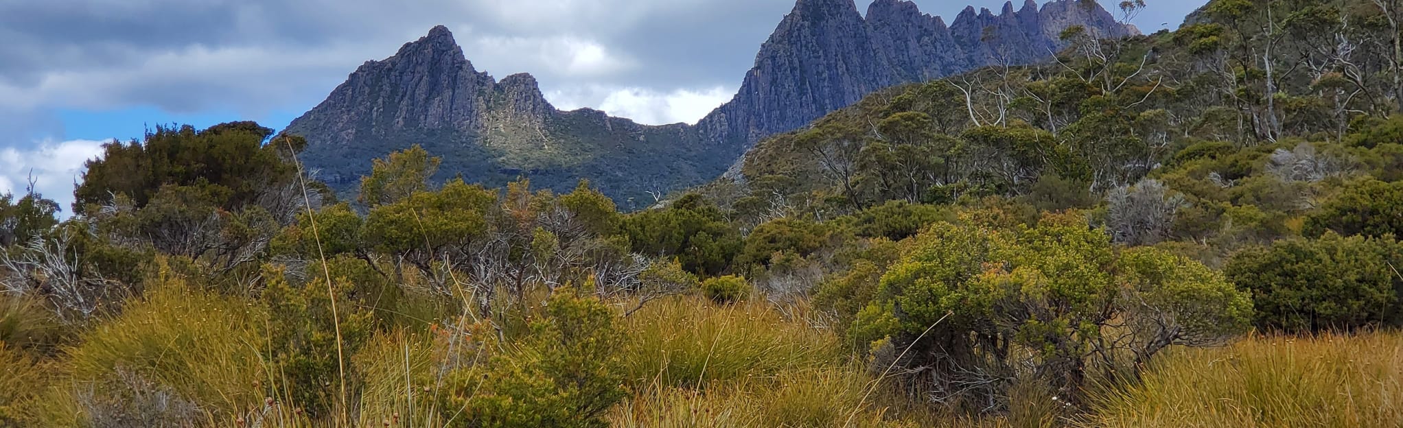 Marions Lookout Loop via Wombat Pool Lookout, Tasmania, Australia - 125 ...