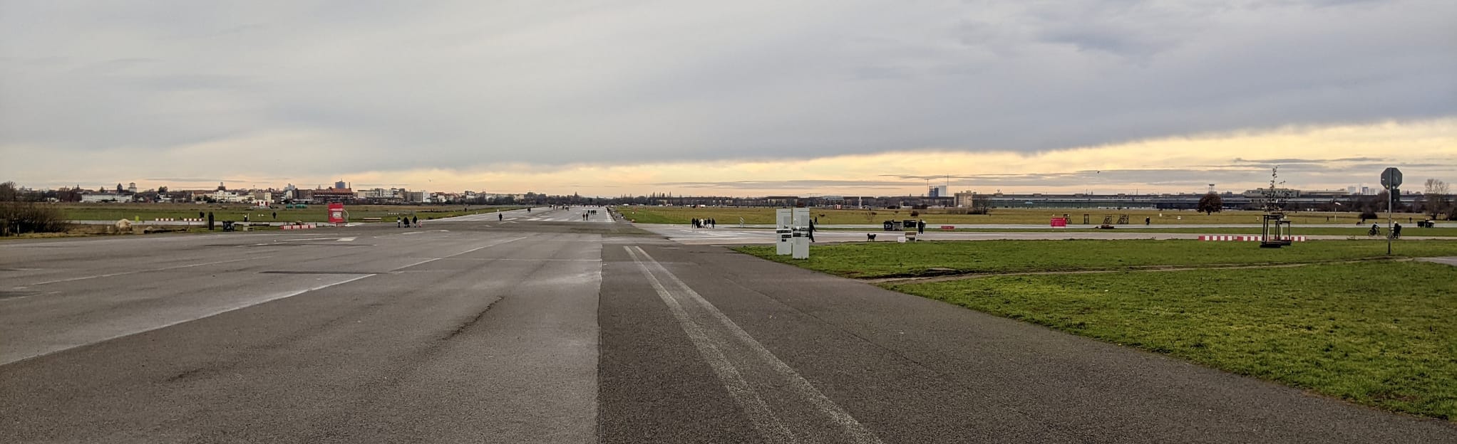 Tempelhofer Feld: 73 Reviews, Map - Berlin, Germany | AllTrails