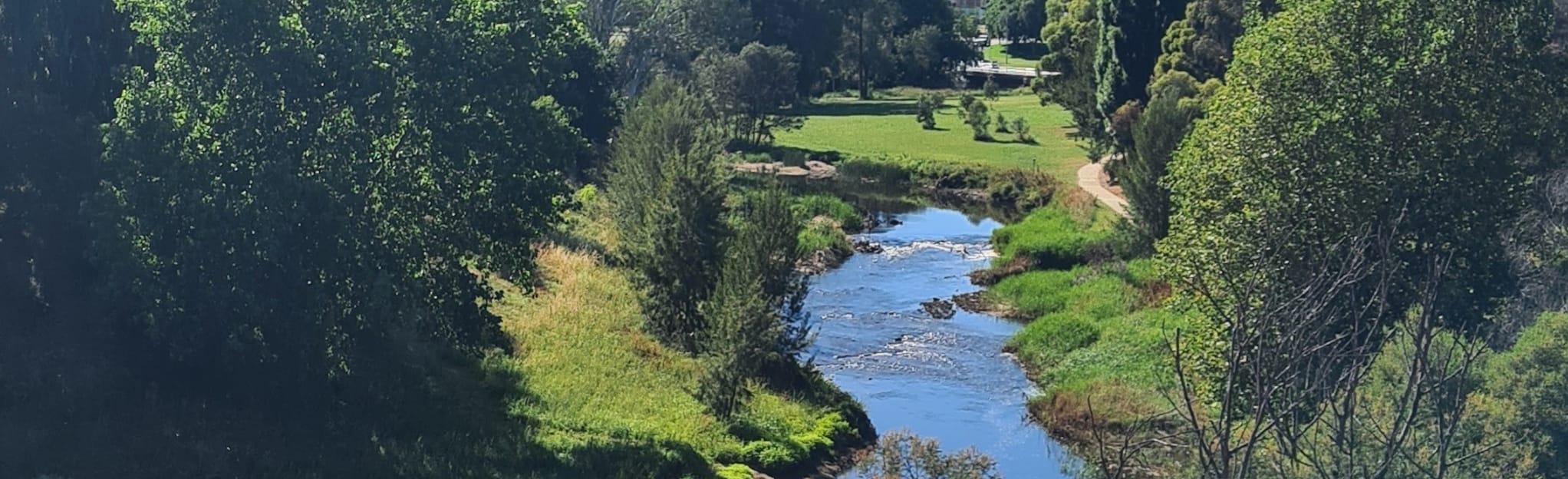 Queanbeyan River Walk to Railway Park, 15 Fotos - New South Wales ...