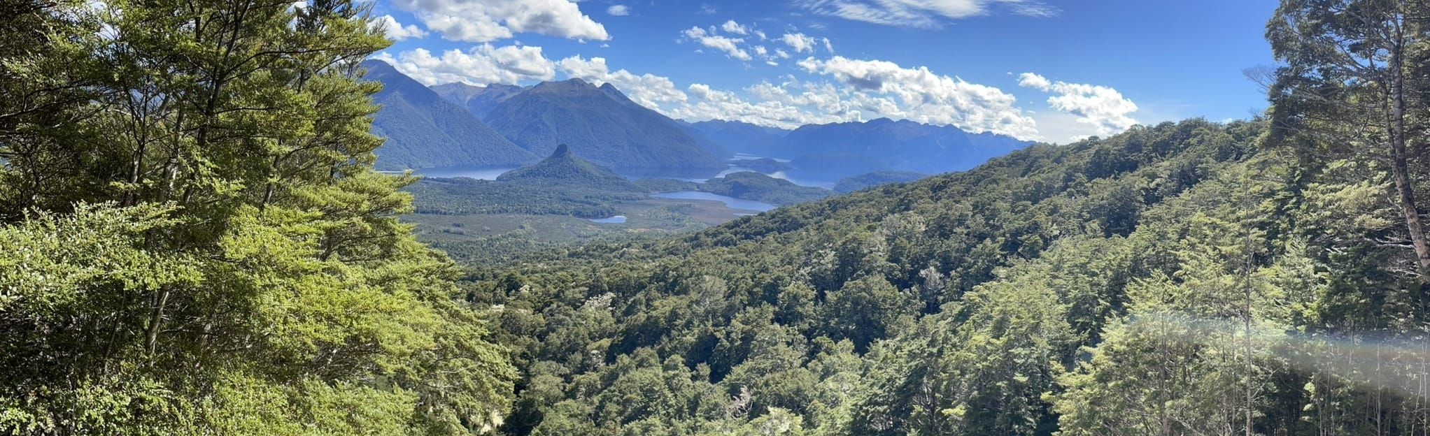 Lake Manapouri Circuits, Southland, New Zealand - 5 Reviews, Map ...