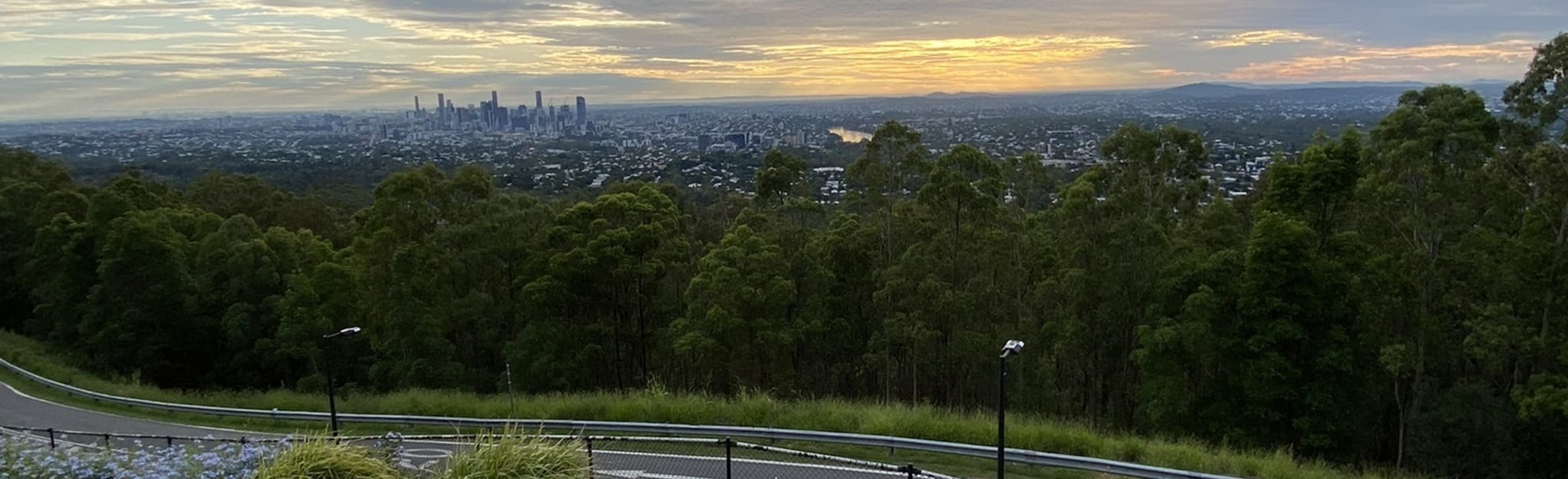 Lookout, Reservoir and Kokoda Track Loop : 1.077 foto - Queensland ...