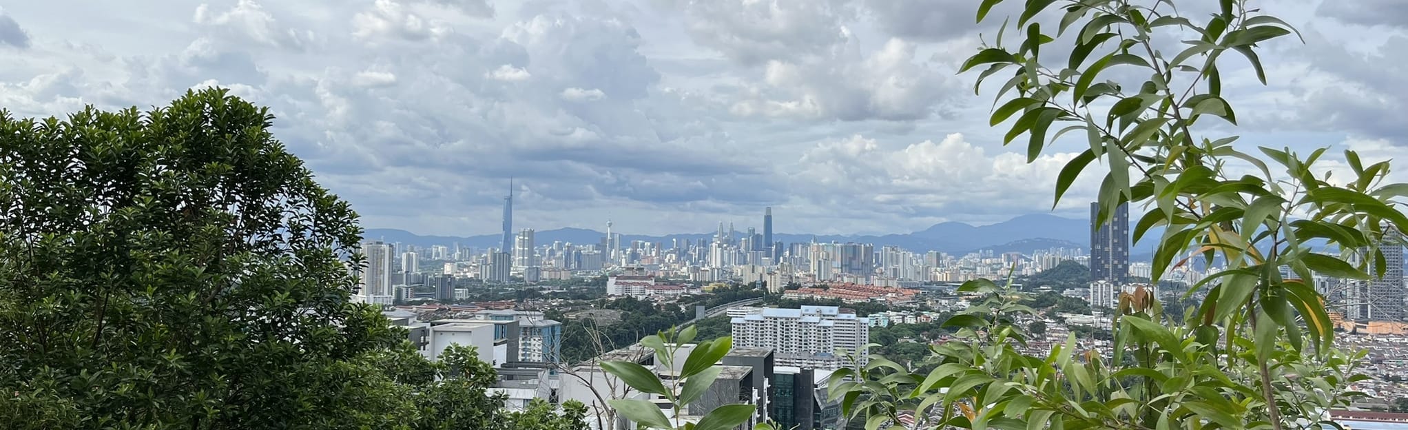 Bukit Besi via Persiaran Alam Damai: 284 foto's - Selangor, Maleisië ...