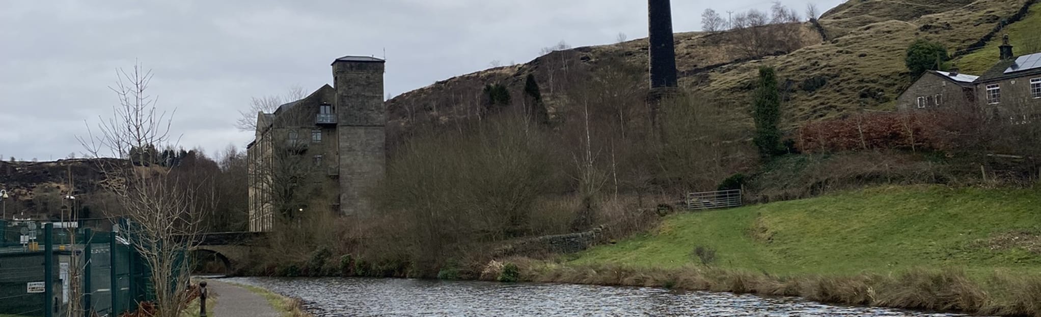 Hebden Bridge to Todmorden via Stoodley Pike, West Yorkshire, England ...