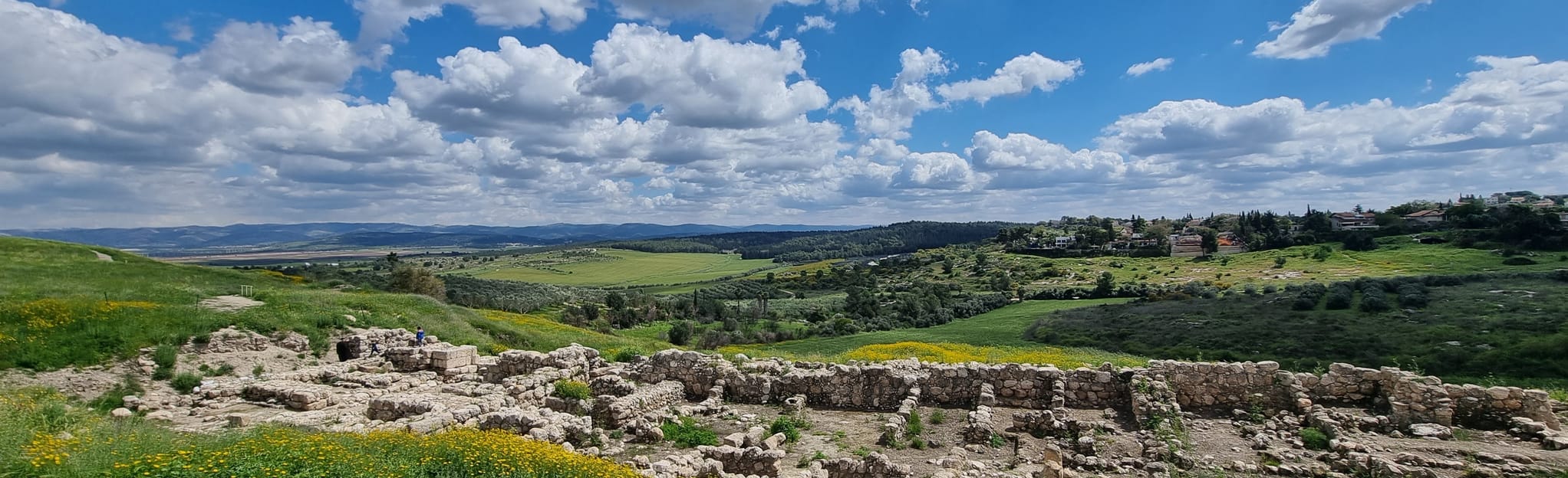 Tel Gezer, Solomons Gate and 10 Monuments Loop, Central District ...