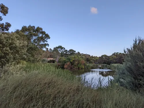 Broadmeadows Valley Park: de beste routes om te wandelen | AllTrails