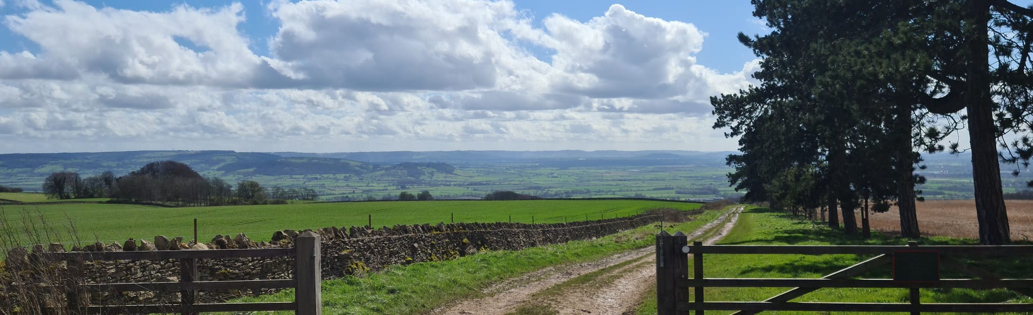 Elmley Castle and Bredon Hill, Worcestershire, England - 215 Reviews ...