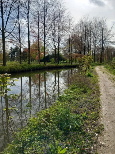 Provinciaal Domein Puyenbroeck: de beste routes om te wandelen | AllTrails