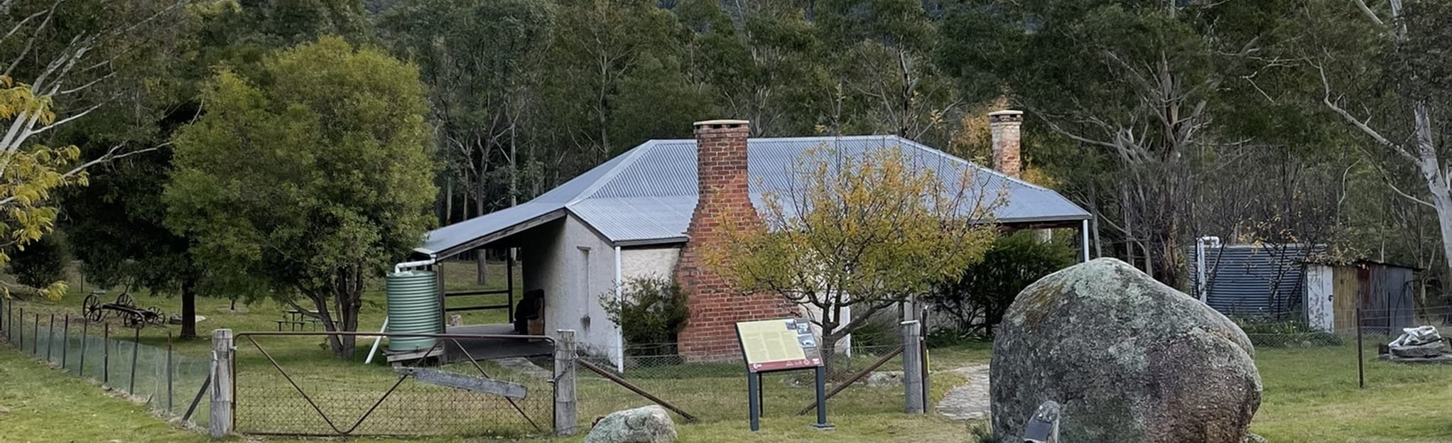 Webbs Reserve to Nil Desperandum Loop: 44 Reviews, Map - Australian ...