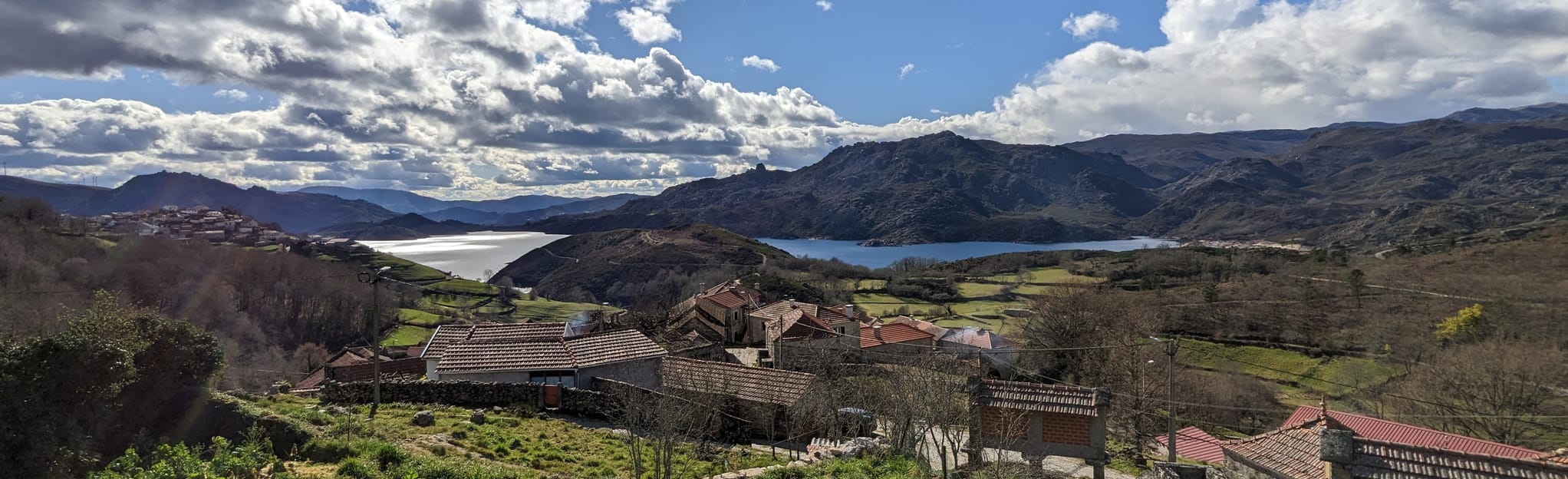 Trilho do Fojo da Portela da Fairra: 10 foto - distretto di Vila Real ...