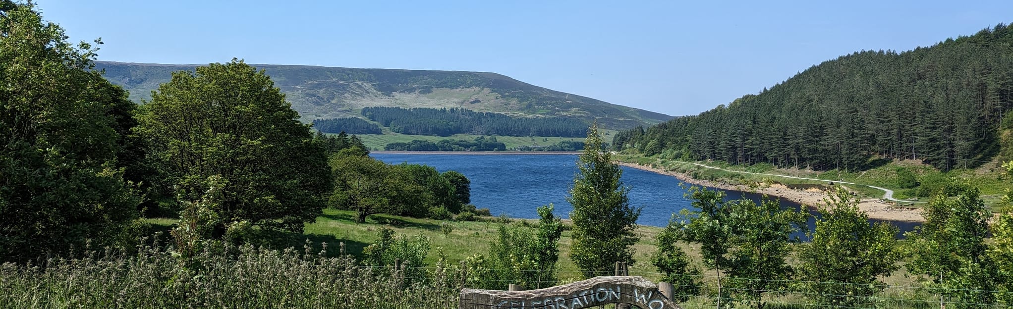 Dovestones Reservoir and Yeoman Hey Reservoir Circular: 1.514 foto ...