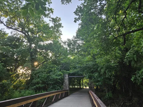 Best Hikes and Trails in Oak Point Park and Nature Preserve | AllTrails