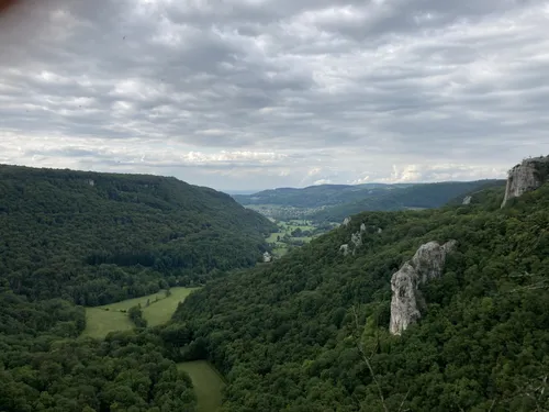 La Châtelaine Les Meilleures Randonnées Le Long Dune Rivière En 2023