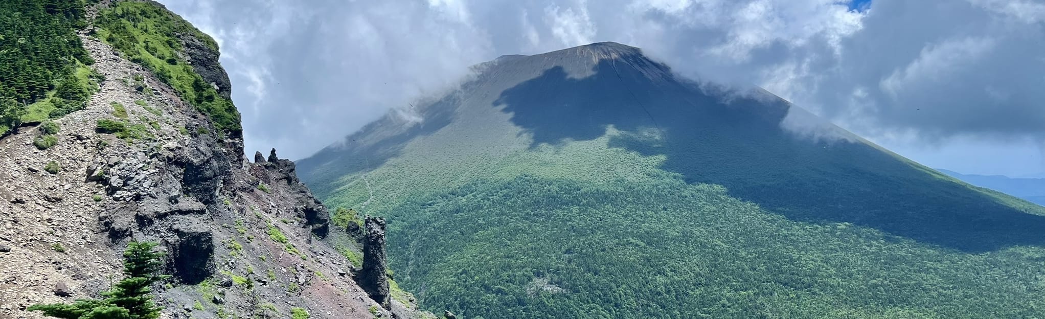Kurumazaka Pass - Yunodaira - Mount Maekake (Mount Asama) Loop, Nagano ...
