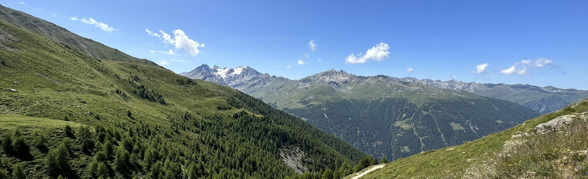Alpine Passes Trail, Segment 25: Cabane Becs de Bosson – Evolène ...