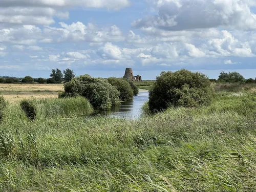 10 Best Walking Trails in Norwich | AllTrails