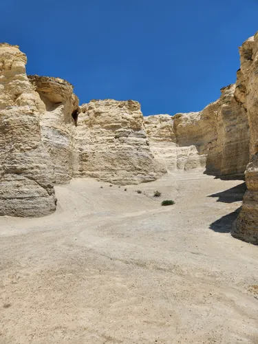 Best Hikes and Trails in Monument Rocks | AllTrails