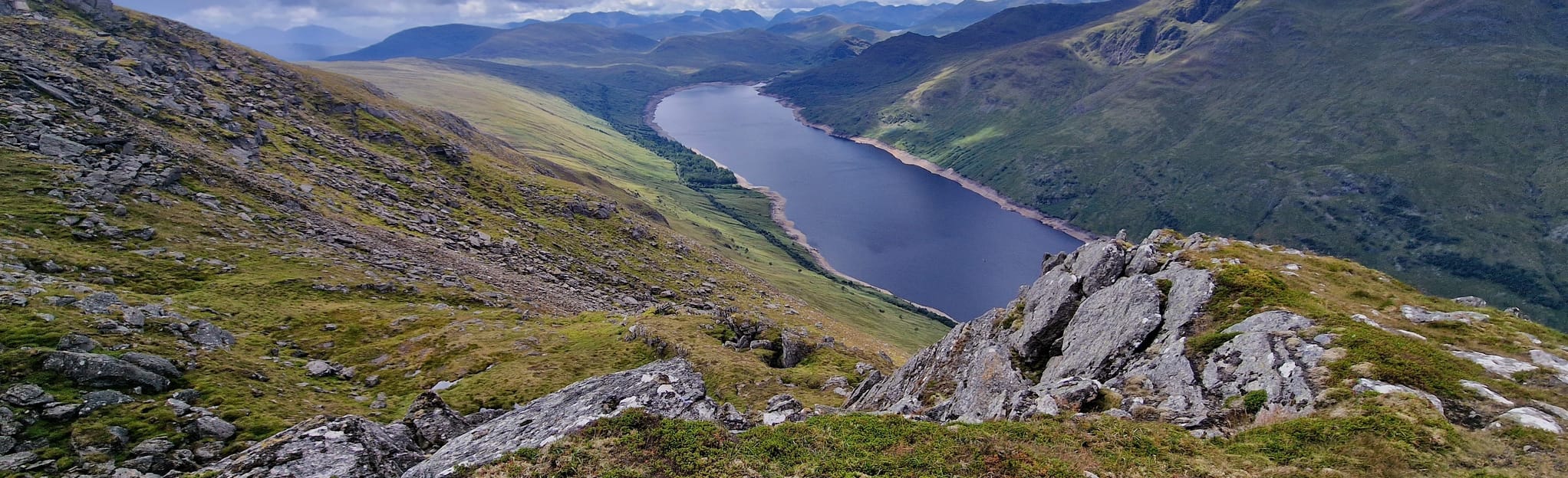 Stob Coire Sgriodain and Chno Dearg: 26 foto's - Highlands, Schotland ...