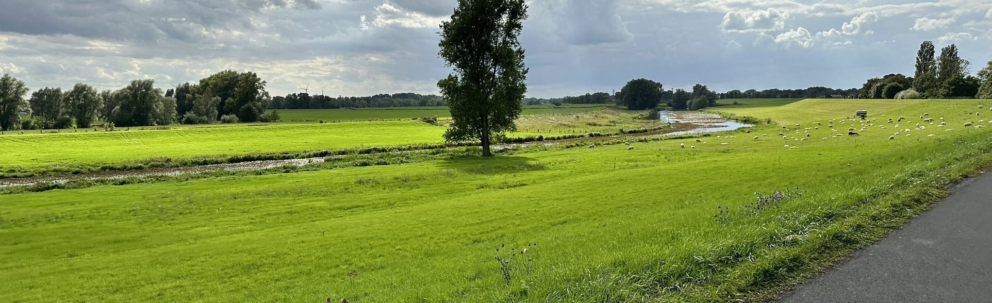 Rees: Planetenweg und um das Reeser Meer: 3 Reviews, Map - North Rhine ...