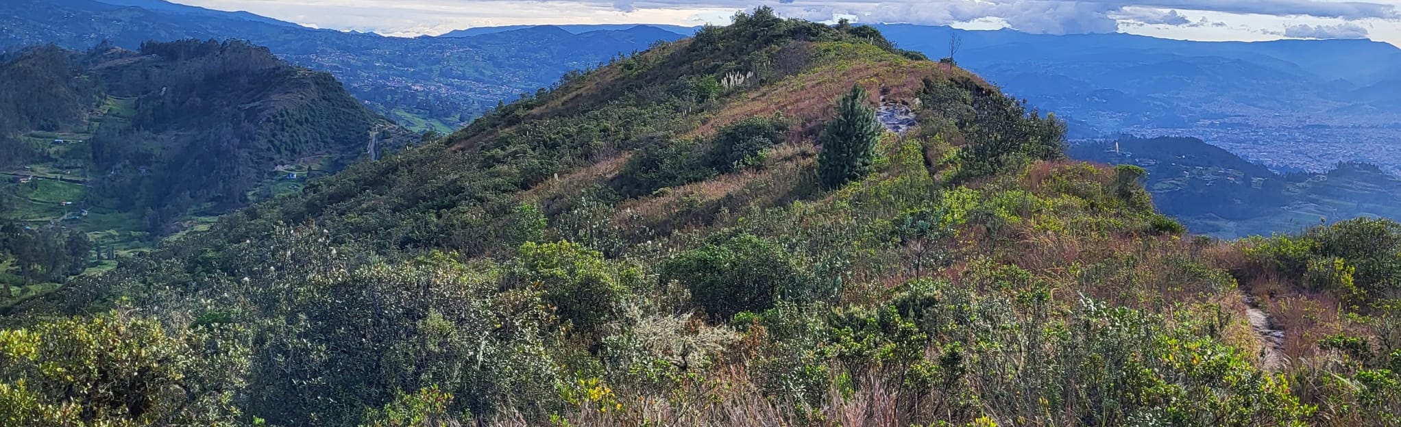 Caminantes Ruta 5: Cerro Guagualzhumi - Paccha: 30 fotos - Provincia de ...