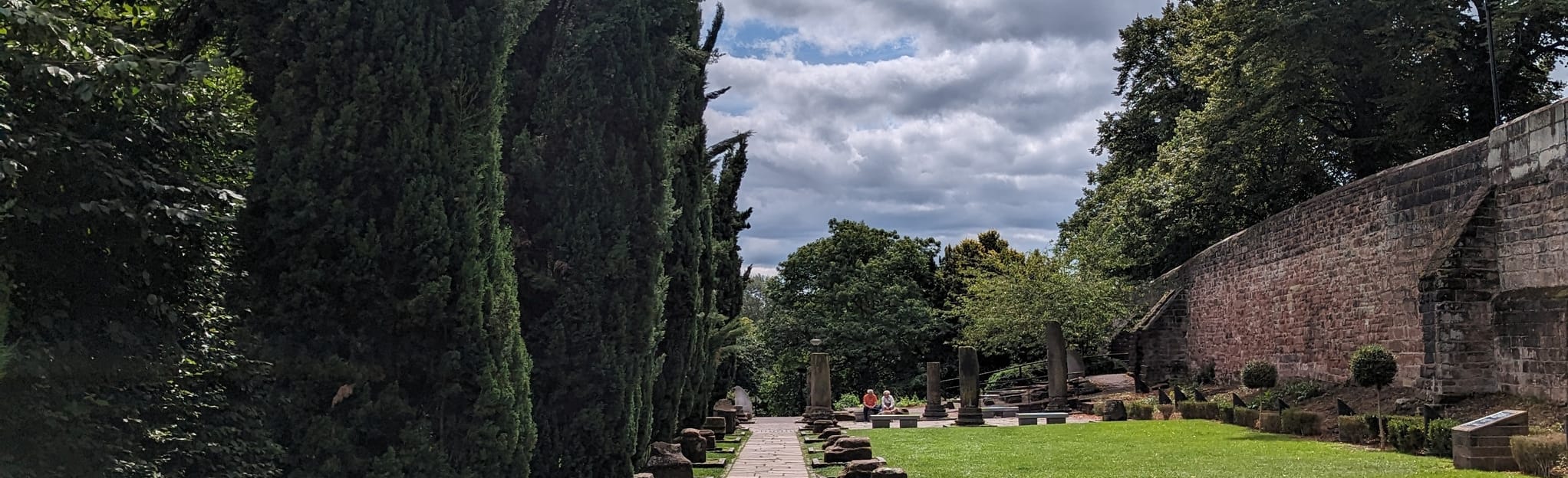 Chester City Walls, Cheshire, England - 210 Reviews, Map | AllTrails