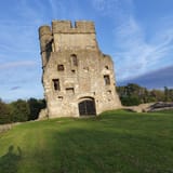 Donnington Castle and Snelsmore Common Circular, Berkshire, England ...