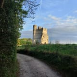 Donnington Castle and Snelsmore Common Circular, Berkshire, England ...