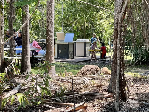 Territory Wildlife Park/Berry Springs Nature Park: de beste routes om ...