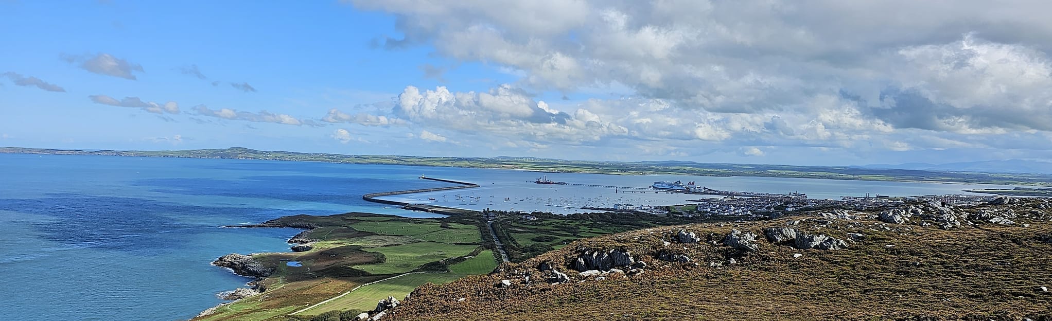 Holyhead Mountain Circular: 208 foto's - Anglesey, Wales | Wandelen ...