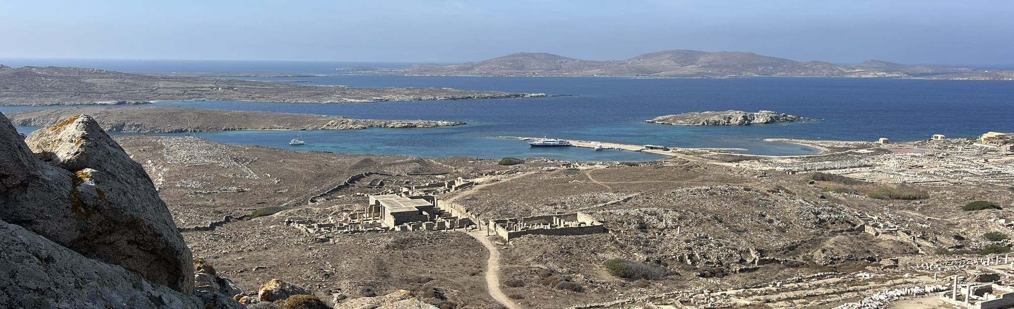 Historical Monuments Tour in Delos: 168 bilder – Mykonos, Hellas ...
